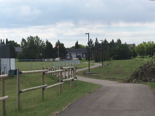 NEW Walking Trail LED Lighting Installed! - The Town of Sedgewick, Alberta